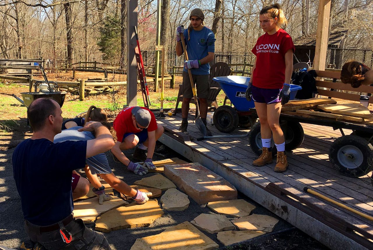 Alternative Break Volunteers | Friends of Land Between the Lakes